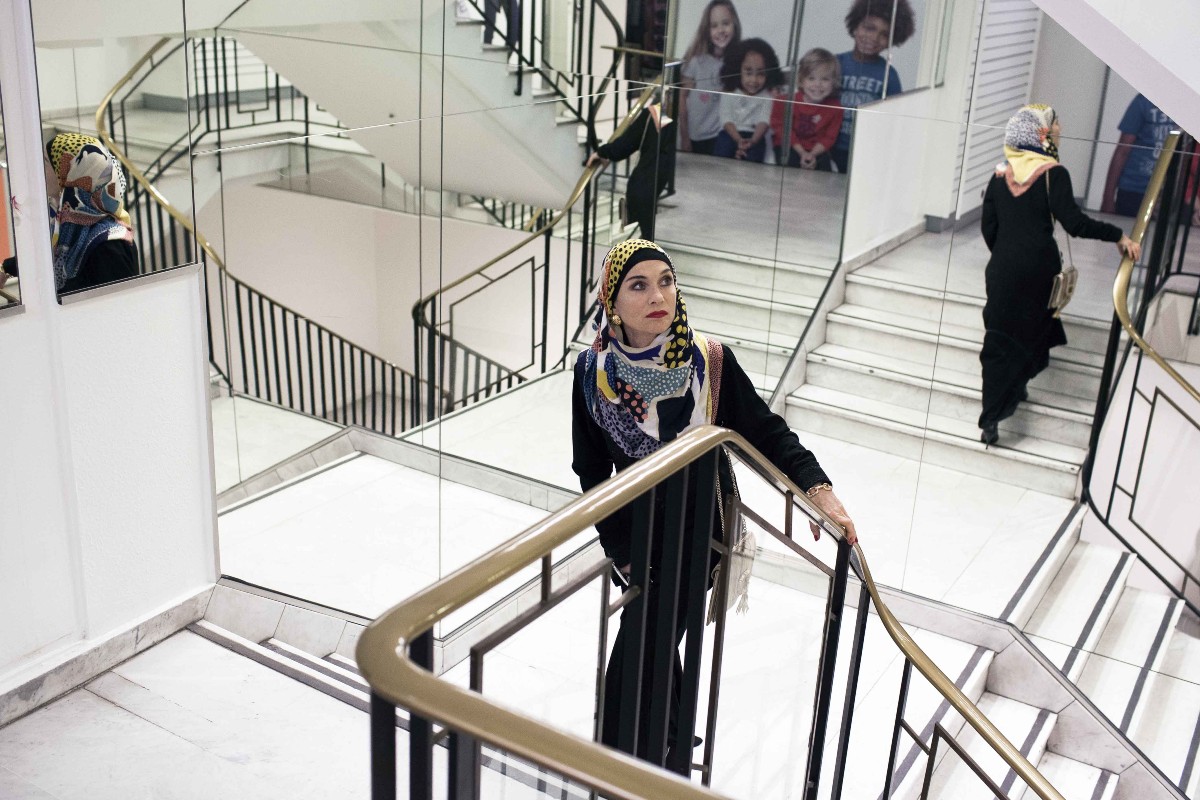 "La Padrina - Parigi ha una nuova padrona": tra commedia e noir